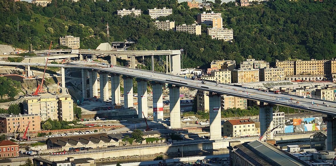 Inaugurazione del Ponte di Genova: il ricordo e il silenzio - Treccani
