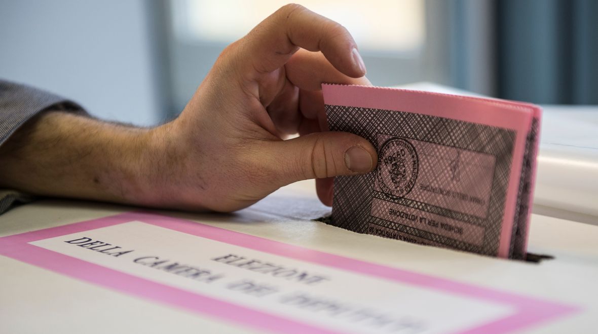 Italia al voto il 25 settembre, con alcune novità - Treccani
